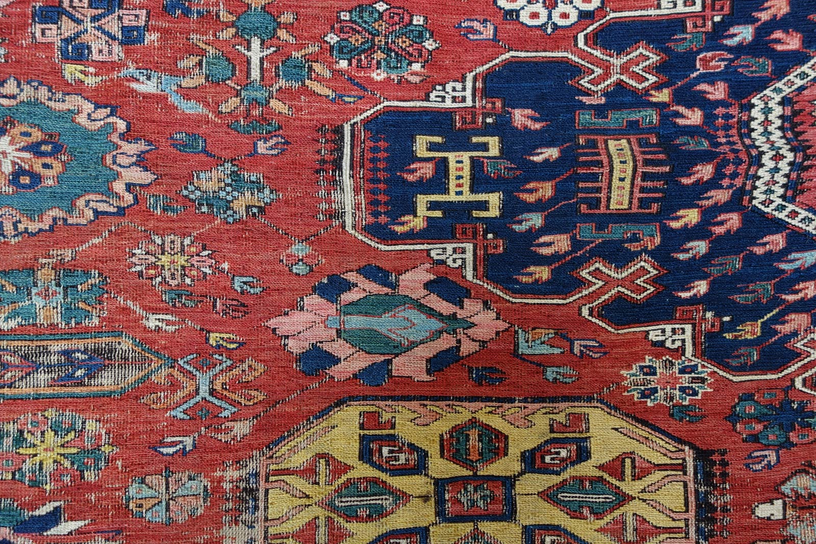 Sumakh a medaglioni - Parvizyar il nodo antico